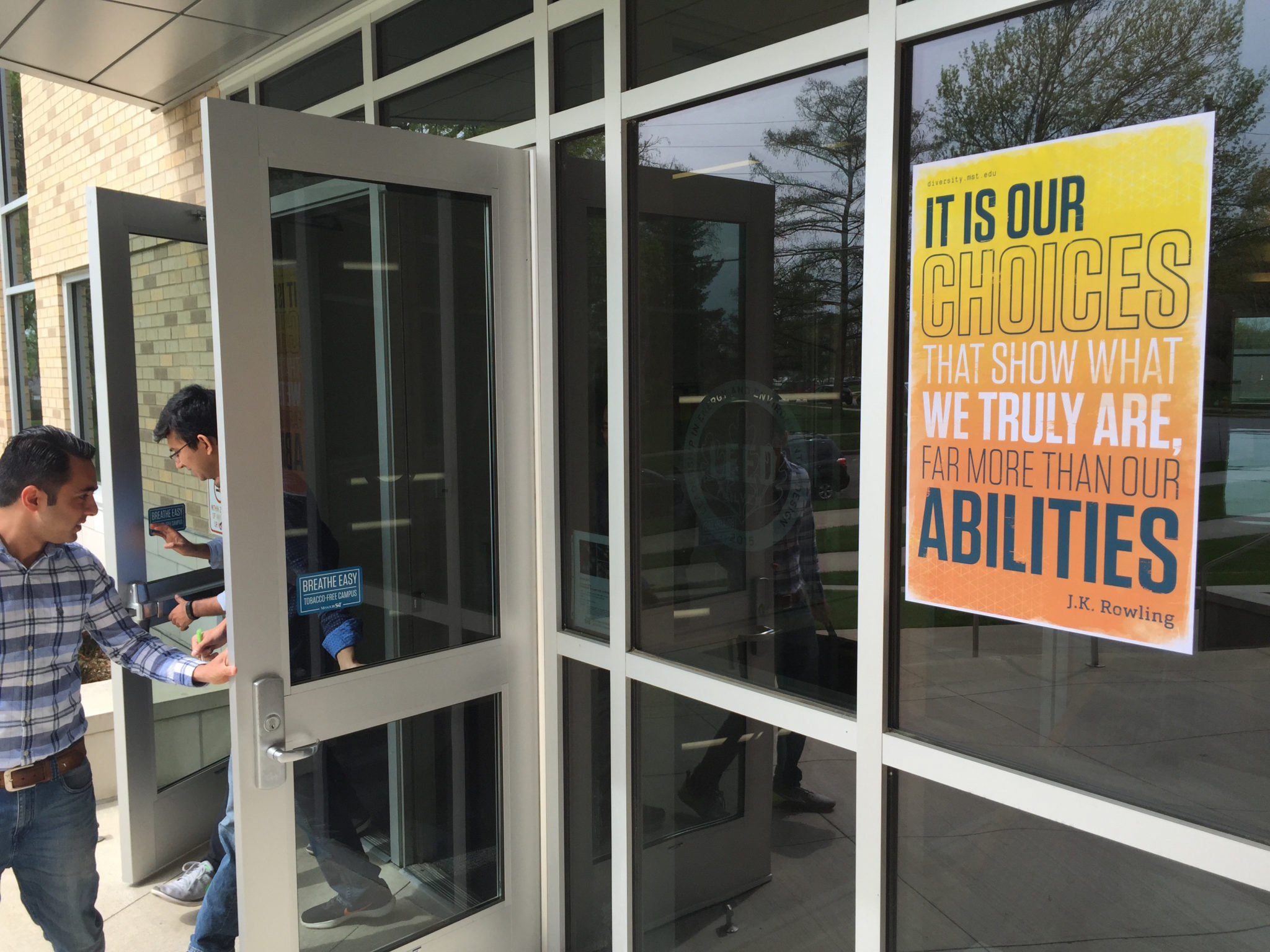 Missouri S&T – eConnection – Signs, signs, everywhere signs