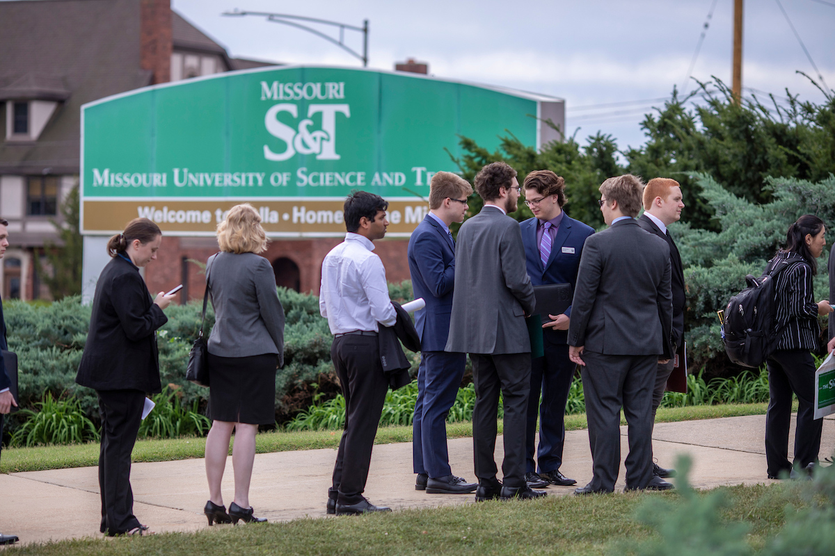 Missouri S&T – eConnection – “Suit Up” sale planned Feb. 9