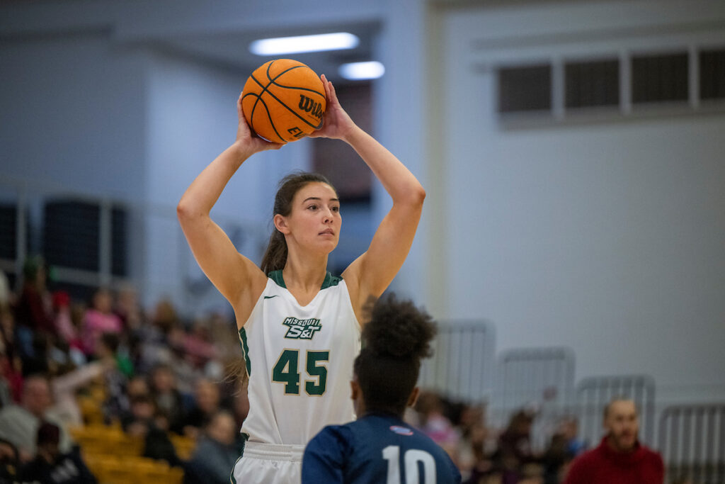 Missouri S&T – eConnection – Cheer on the Miners during the ‘White Out ...