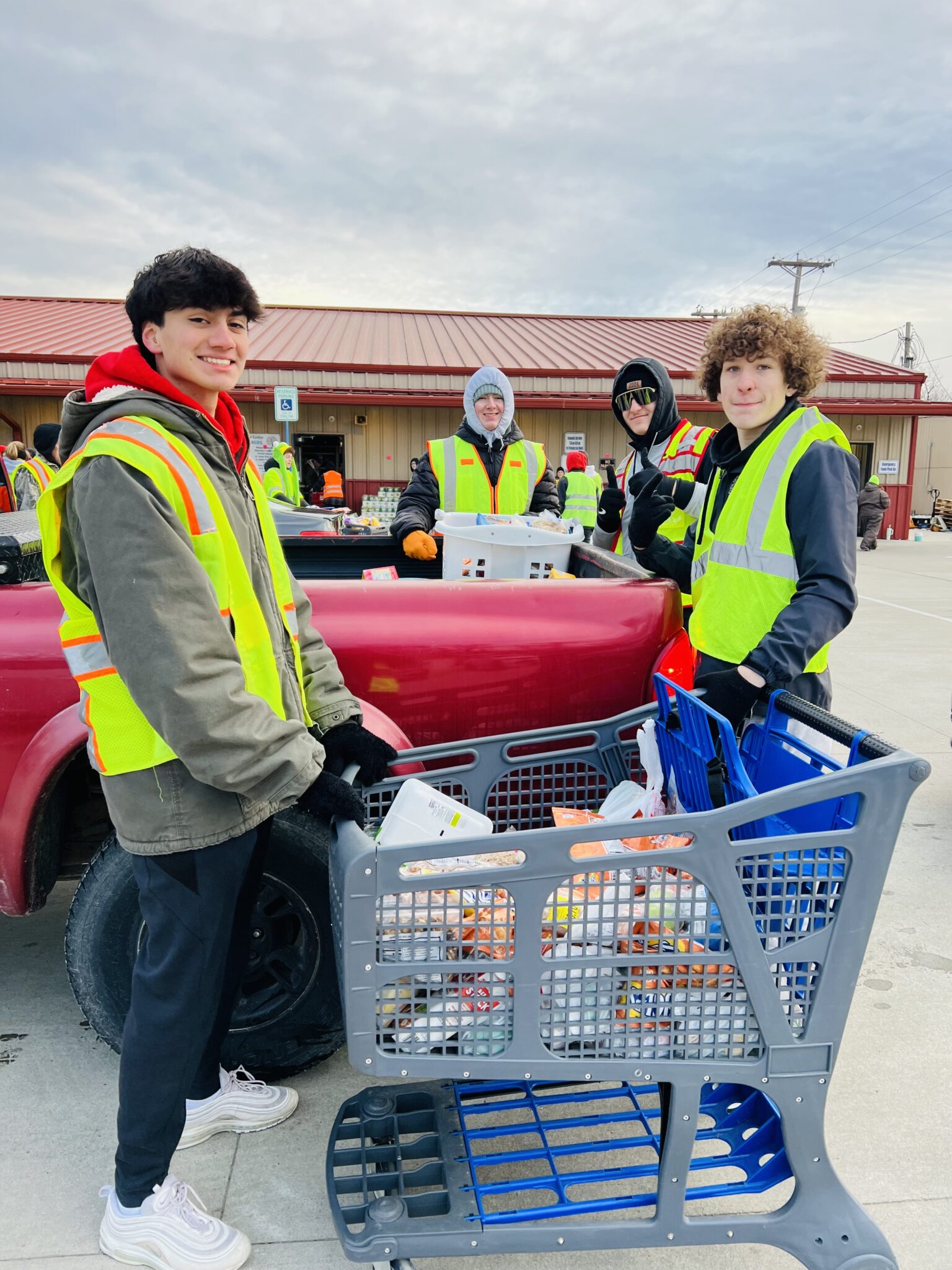 Missouri S&T – eConnection – Volunteer at the St. James Caring Center ...